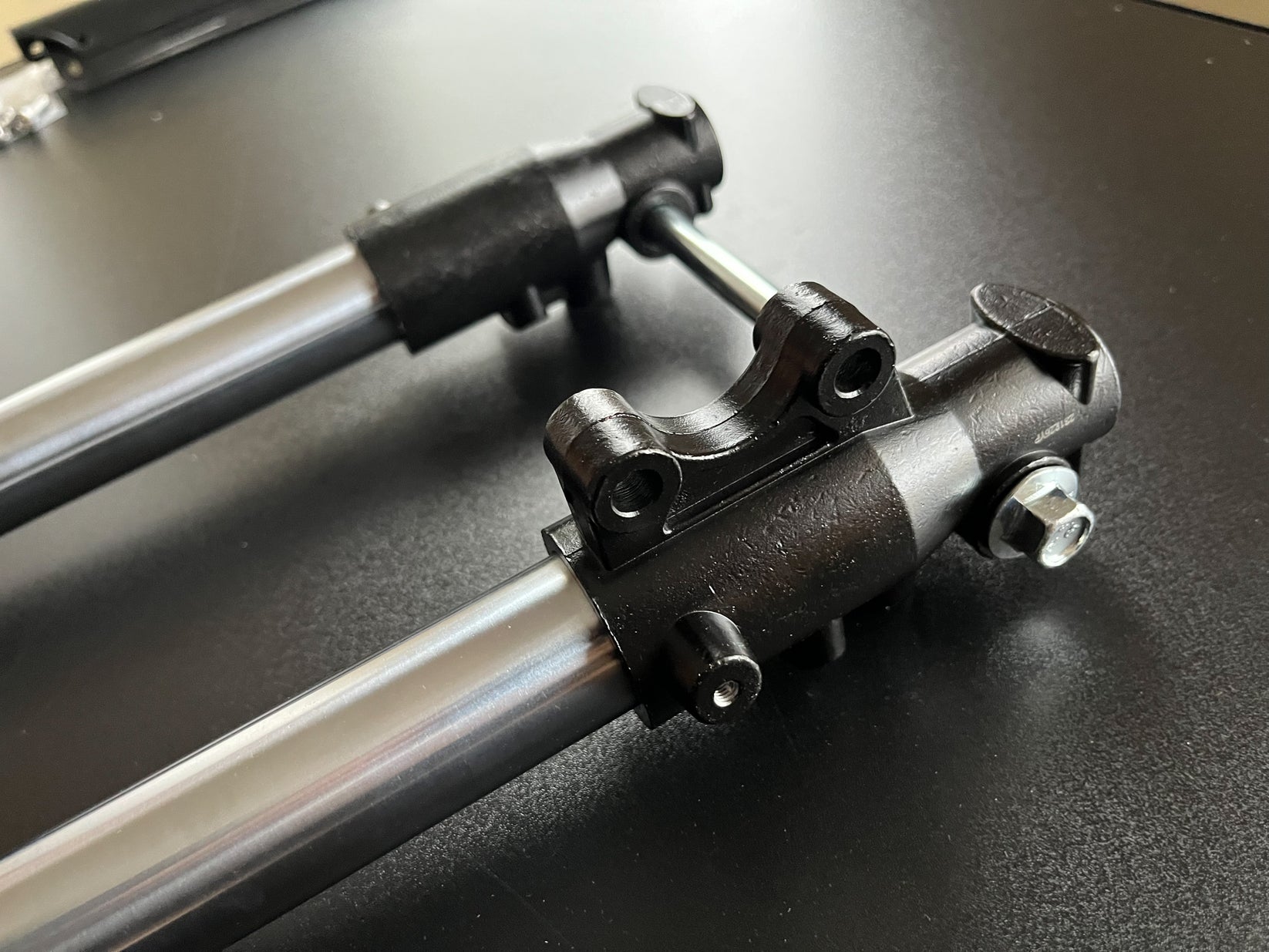 630mm Razor Fork Kit – Midwest Mini Mods